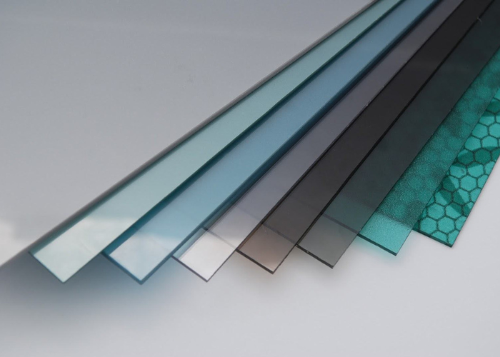 Cách sử dụng và lắp đặt tấm poly: 3 bước quan trọng cần nắm rõ